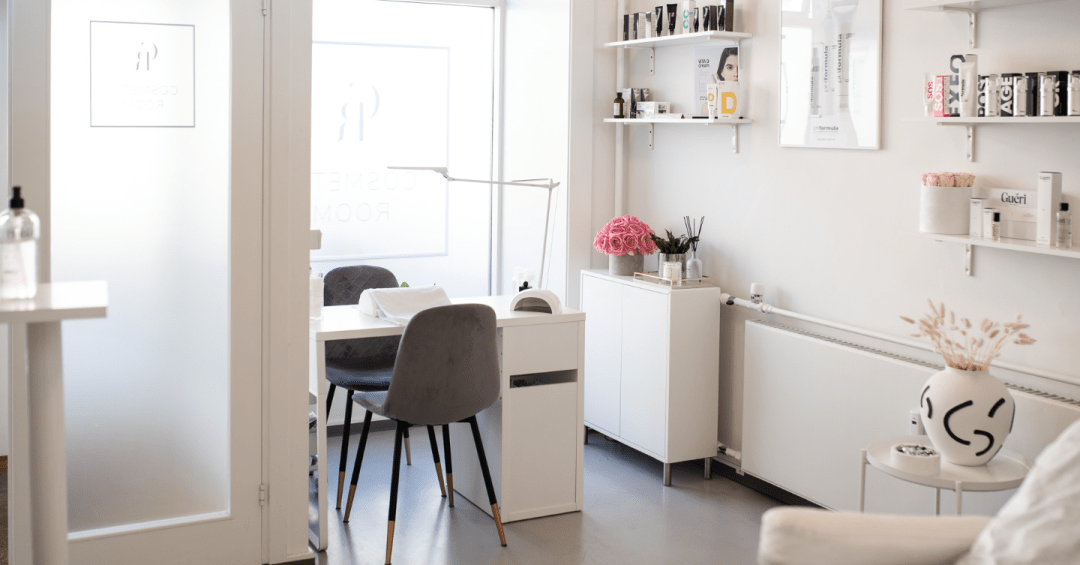 Cosmetic room