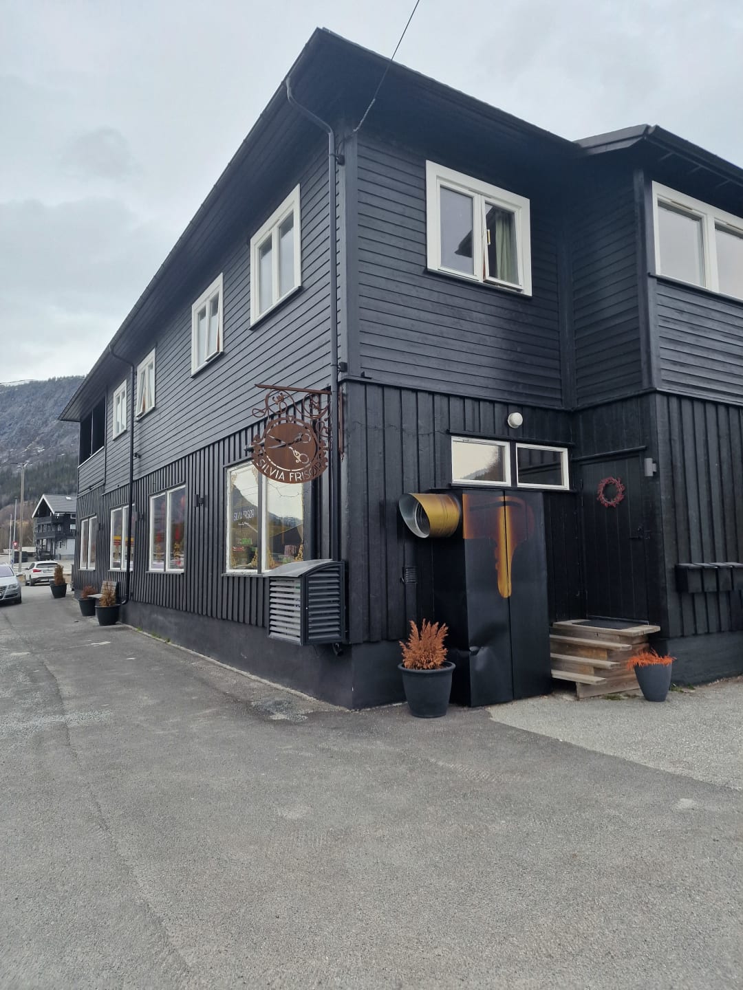 Silvia Beauty Studio - Se salongens ledige timer | Timma