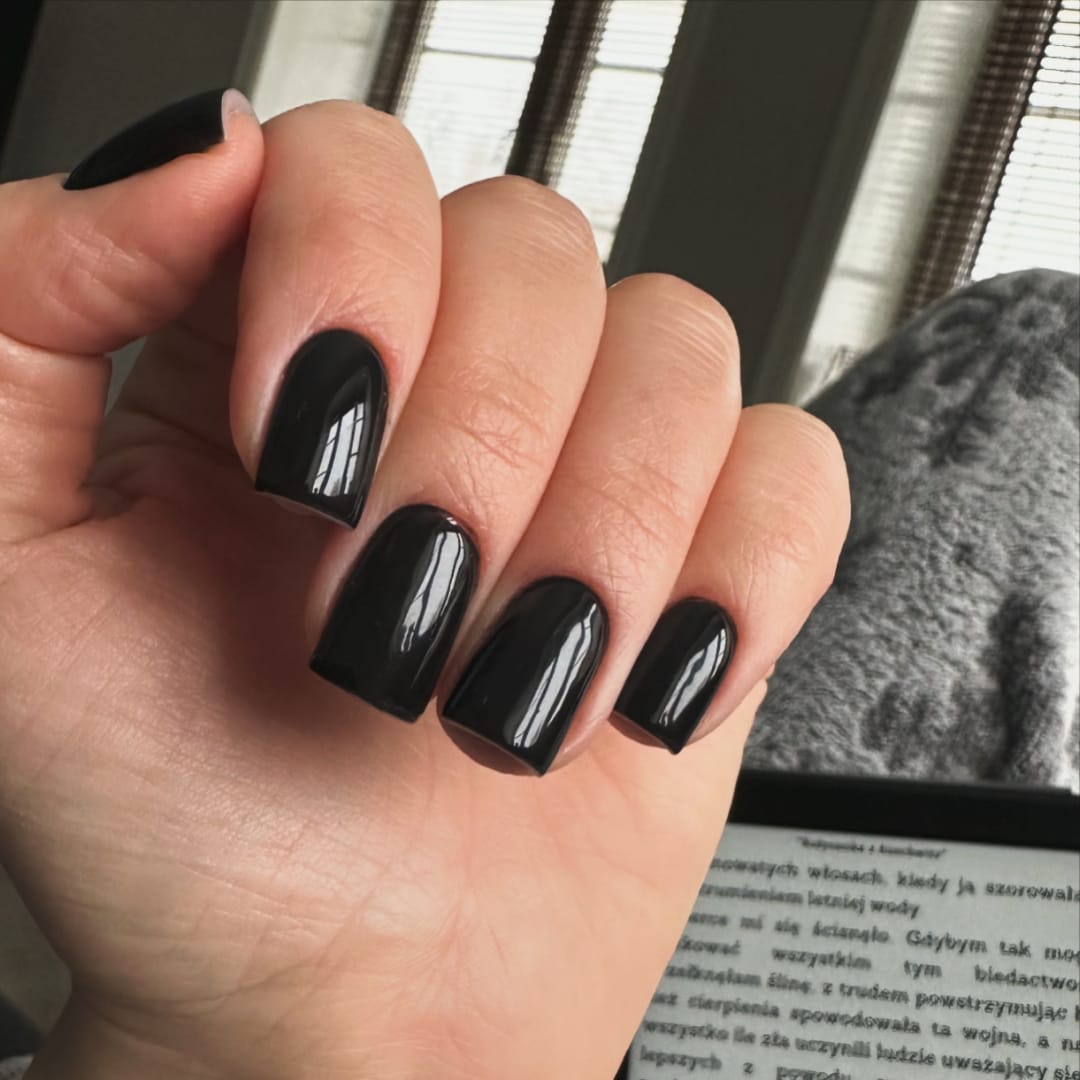 manicure me studio - Se salongens ledige timer | Timma