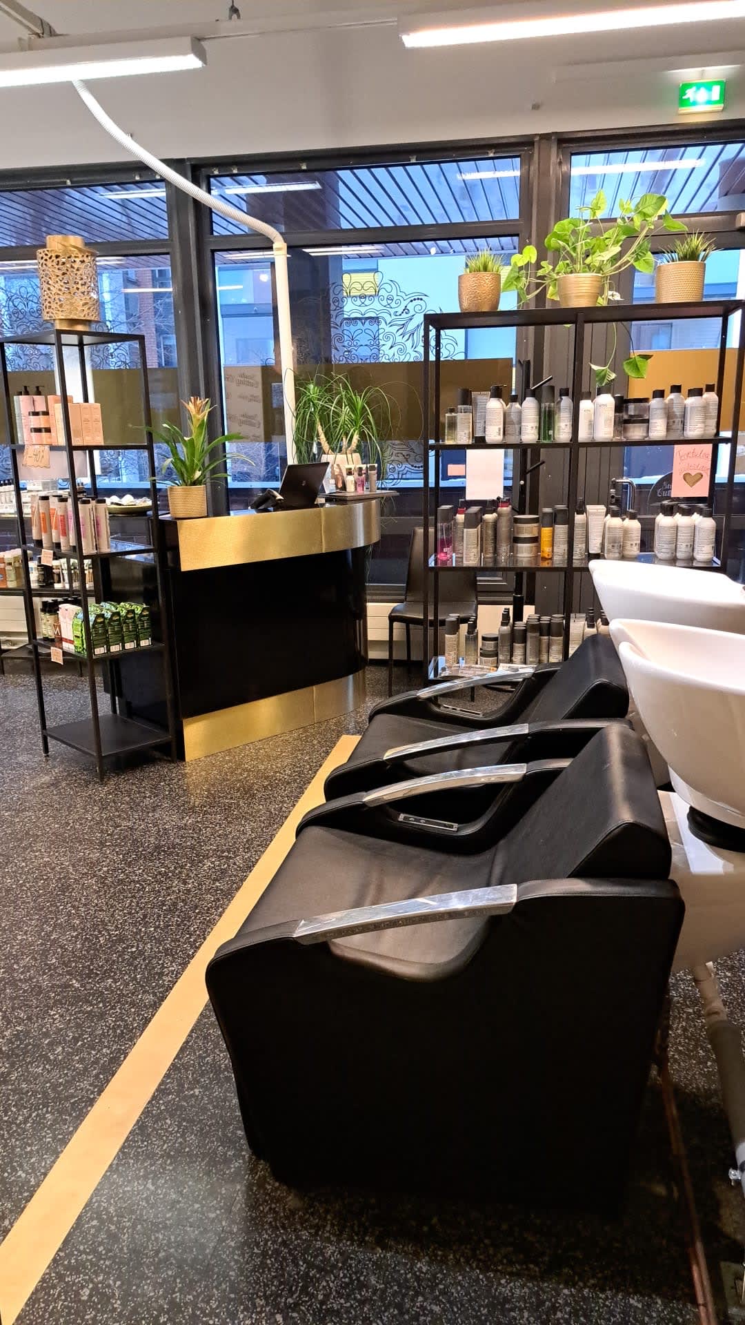 Kampaamo Oulu | Timma