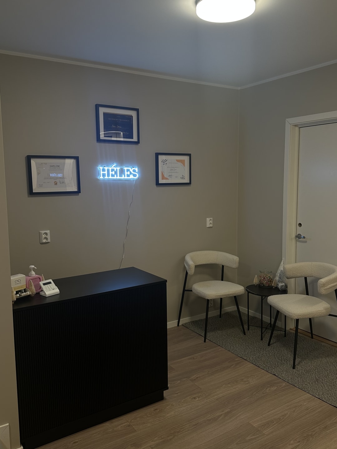 Negler Drammen | Timma