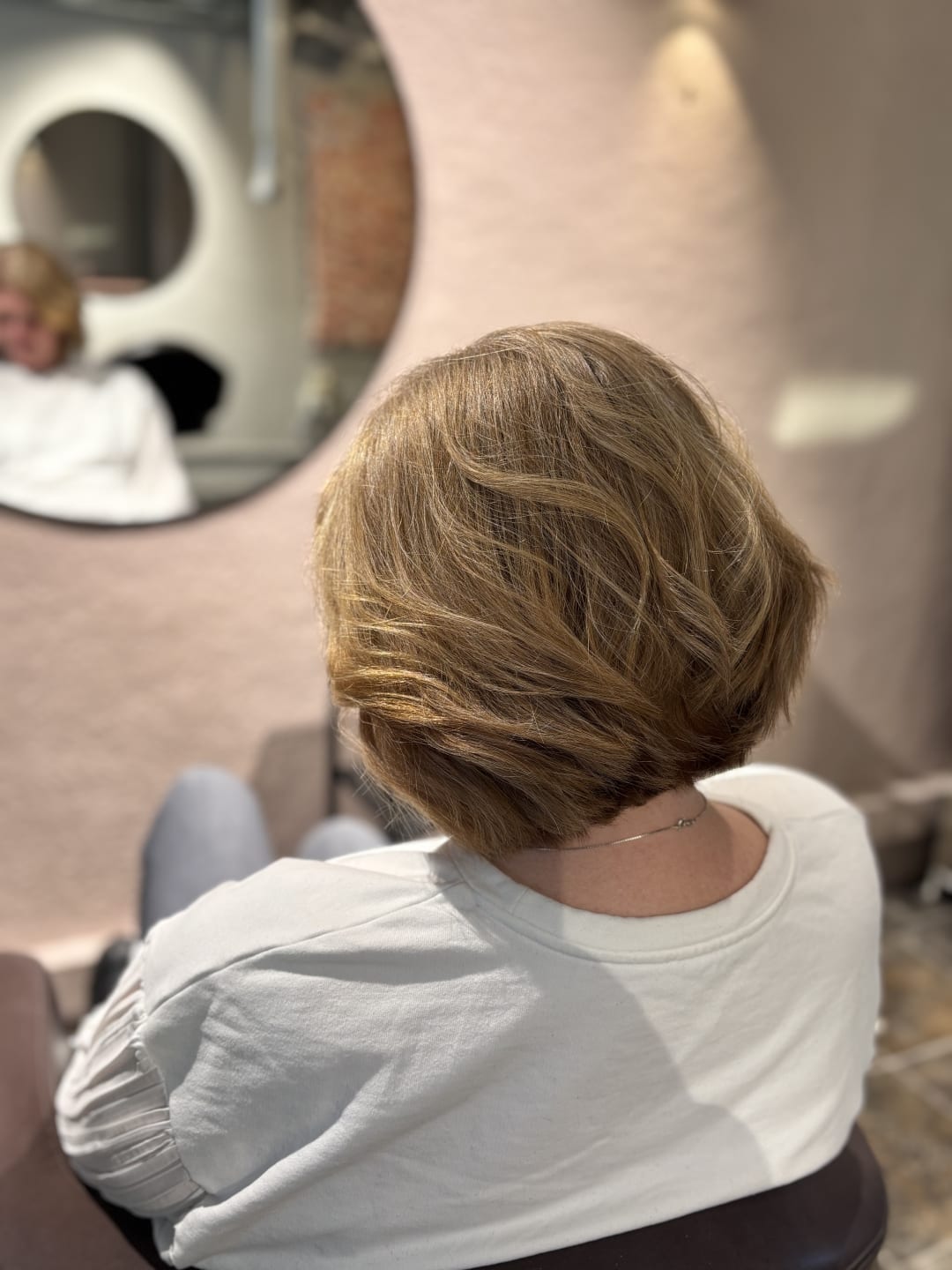 Stil Studio - Se salongens ledige timer | Timma